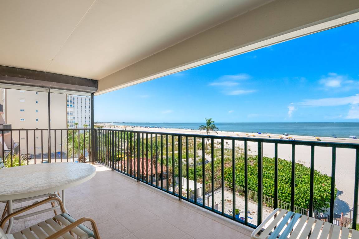 Condo ∙ 1 Bedroom ∙ 3 Guests - St. Pete Beach, FL