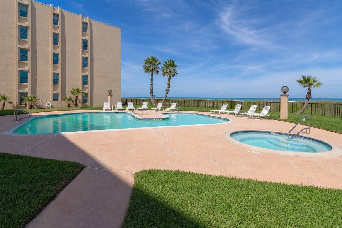 House ∙ 3 Bedrooms ∙ 6 Guests - South Padre Island