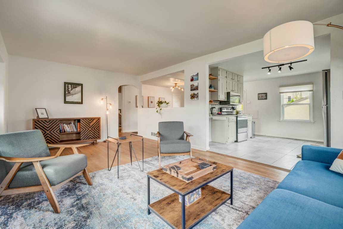 House ∙ 3 Bedrooms ∙ 8 Guests - Colorado Springs, CO