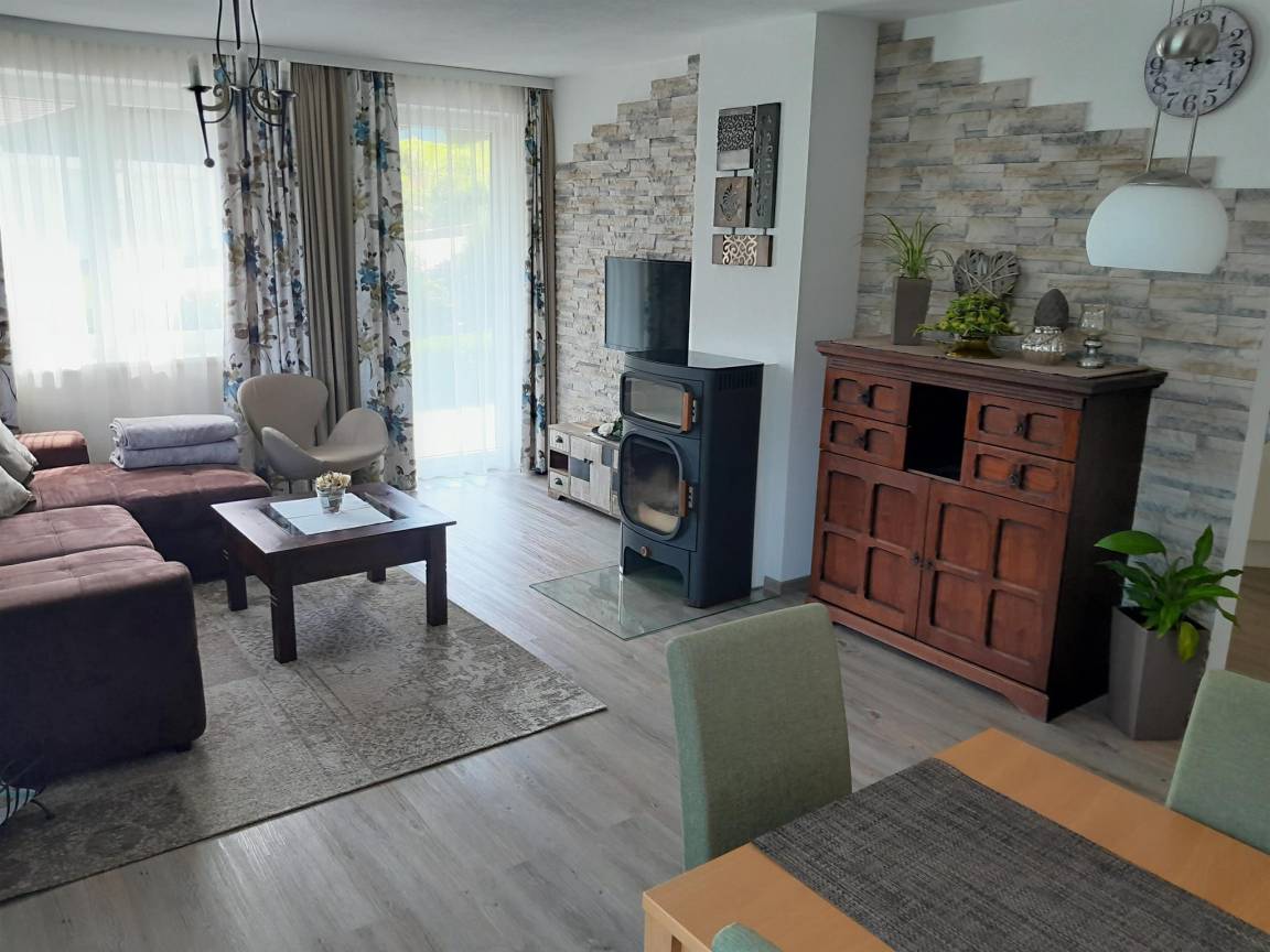 80 M² Ferienwohnung ∙ 2 Schlafzimmer ∙ 4 Gäste - Fulpmes