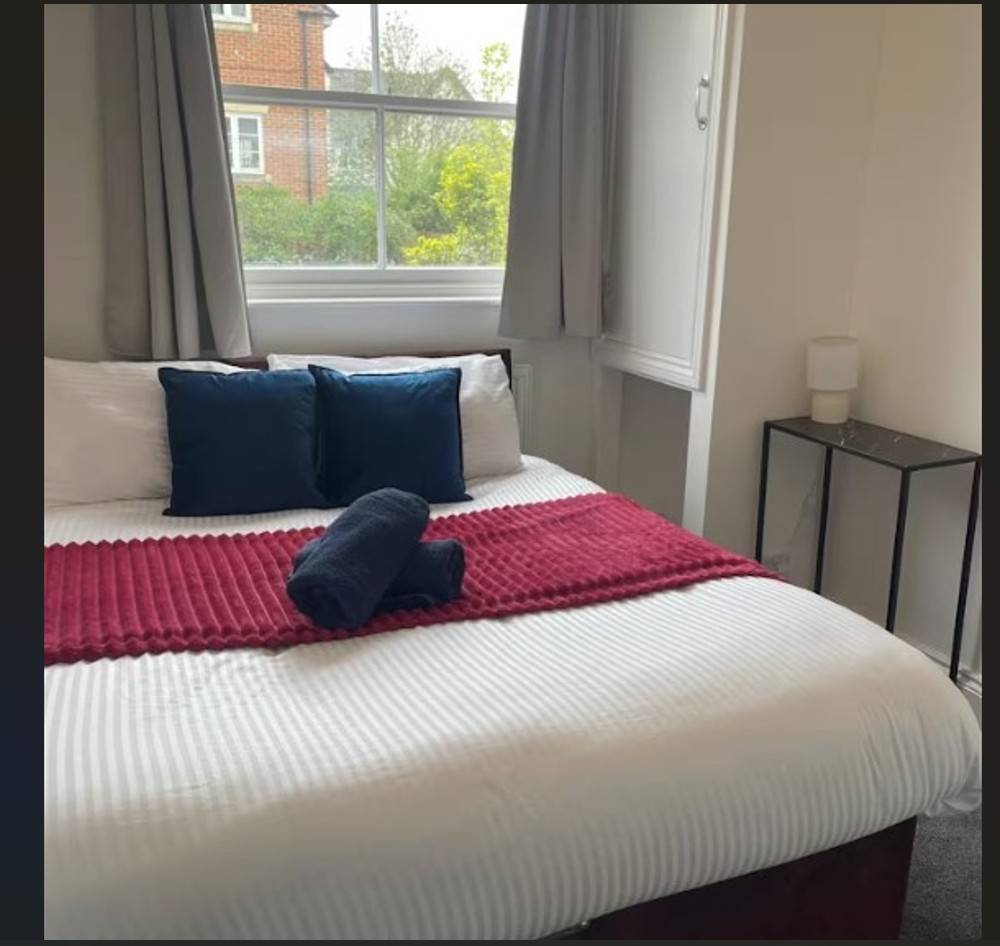 Apartment ∙ 1 Bedroom ∙ 2 Guests - Gloucester