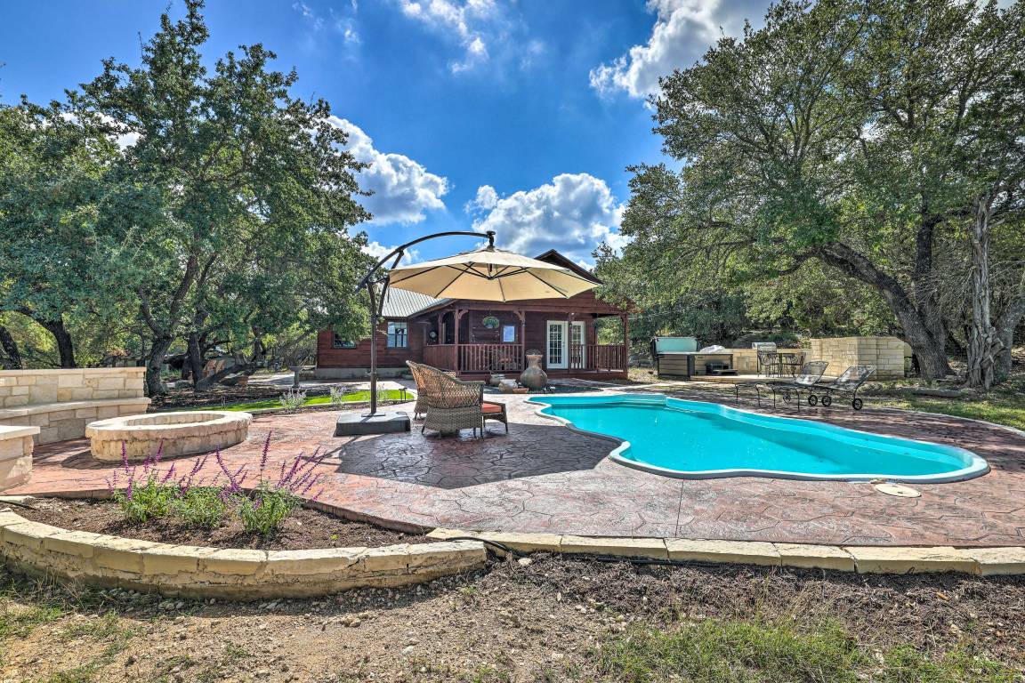114 M² House ∙ 2 Bedrooms ∙ 4 Guests - Dripping Springs, TX