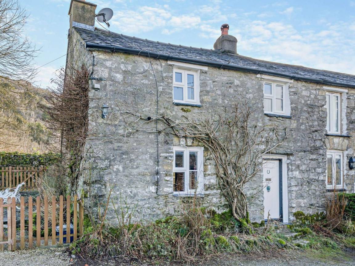 Cottage ∙ 2 Bedrooms ∙ 4 Guests - Arnside