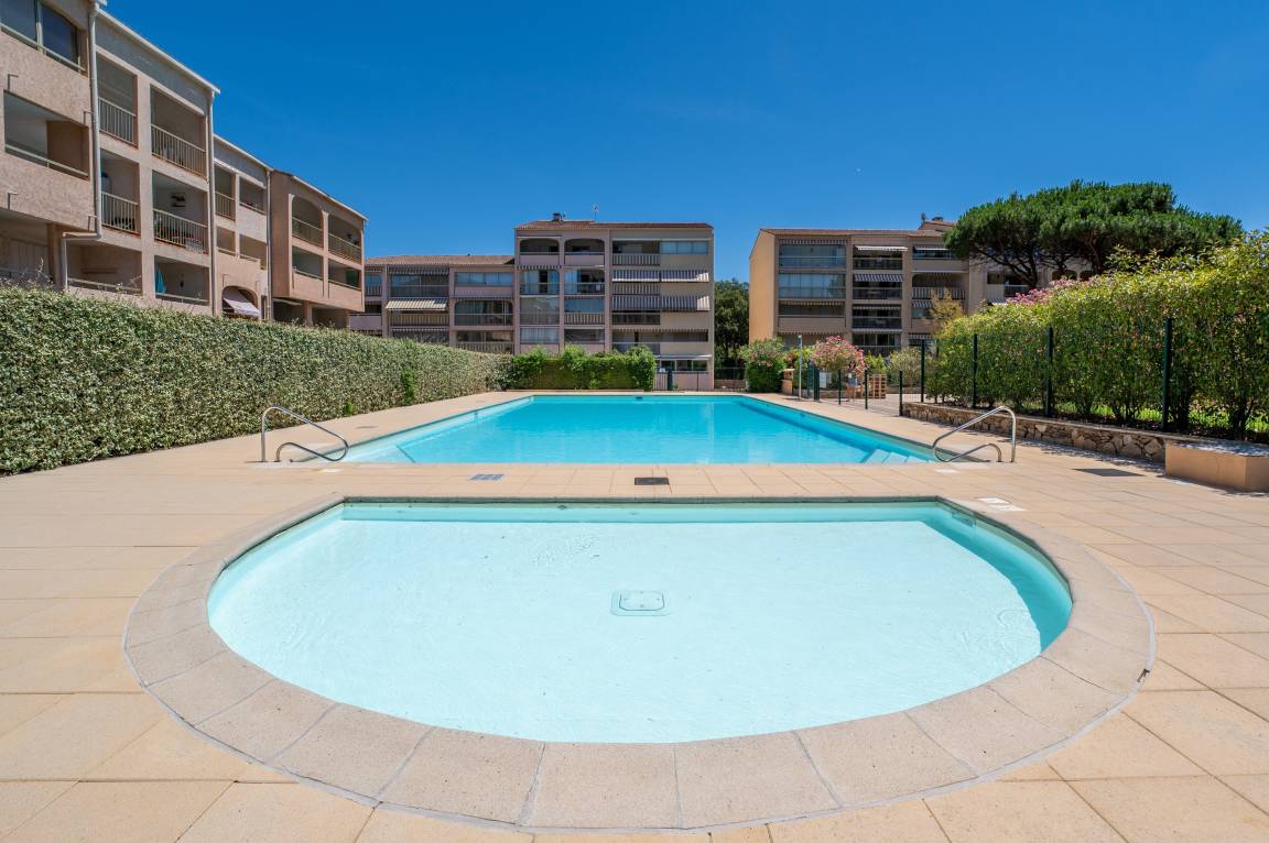 25 M² Maison De Vacances ∙ 1 Chambre ∙ 2 Personnes - Sainte-Maxime