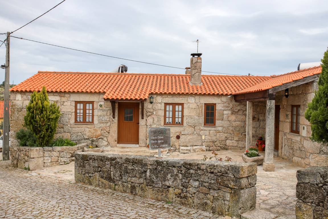 130 M² Ferienhaus ∙ 2 Schlafzimmer ∙ 6 Gäste - Sabugal