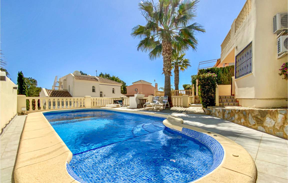 139 M² House ∙ 3 Bedrooms ∙ 6 Guests - La Zenia