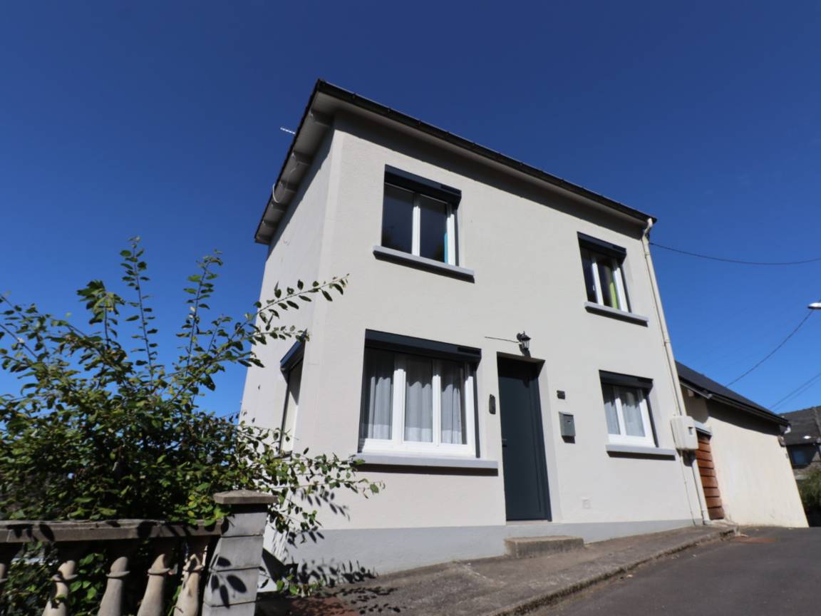 75 M² Maison De Vacances ∙ 3 Chambres ∙ 6 Personnes - Murat-le-Quaire