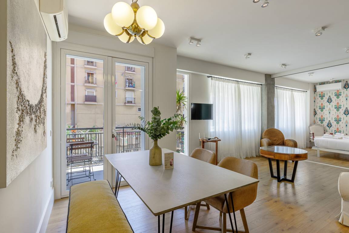 65 M² Apartment ∙ 2 Bedrooms ∙ 4 Guests - Málaga