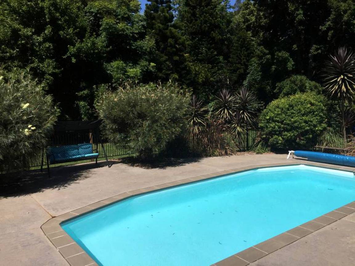 Accommodation ∙ 6 Bedrooms ∙ 14 Guests - Nowra