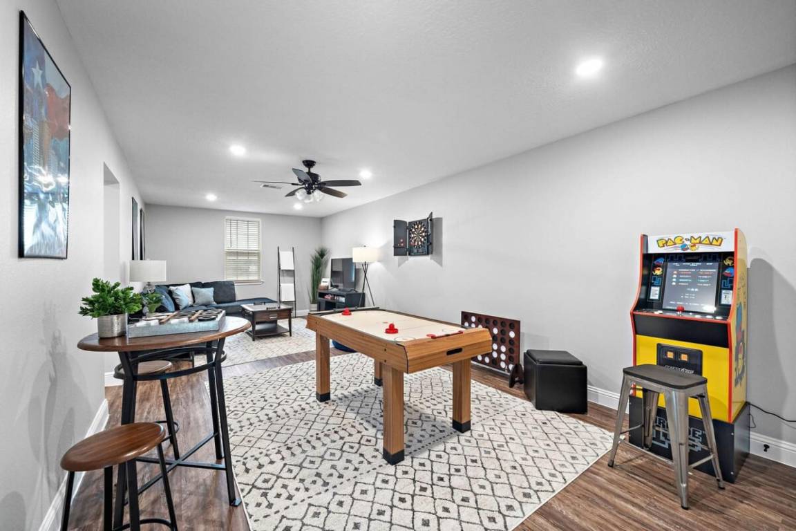 Casa ∙ 3 Habitaciones ∙ 10 Huéspedes - Pasadena, TX