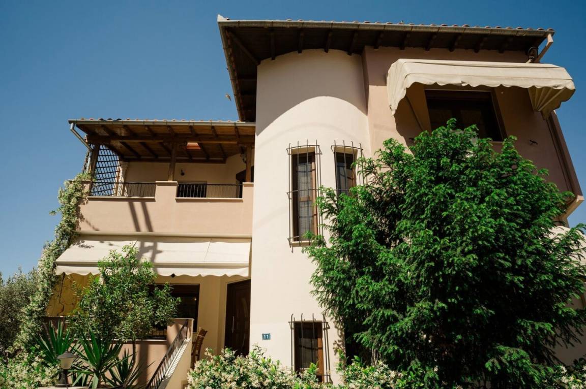 140 M² House ∙ 4 Bedrooms ∙ 8 Guests - Волос