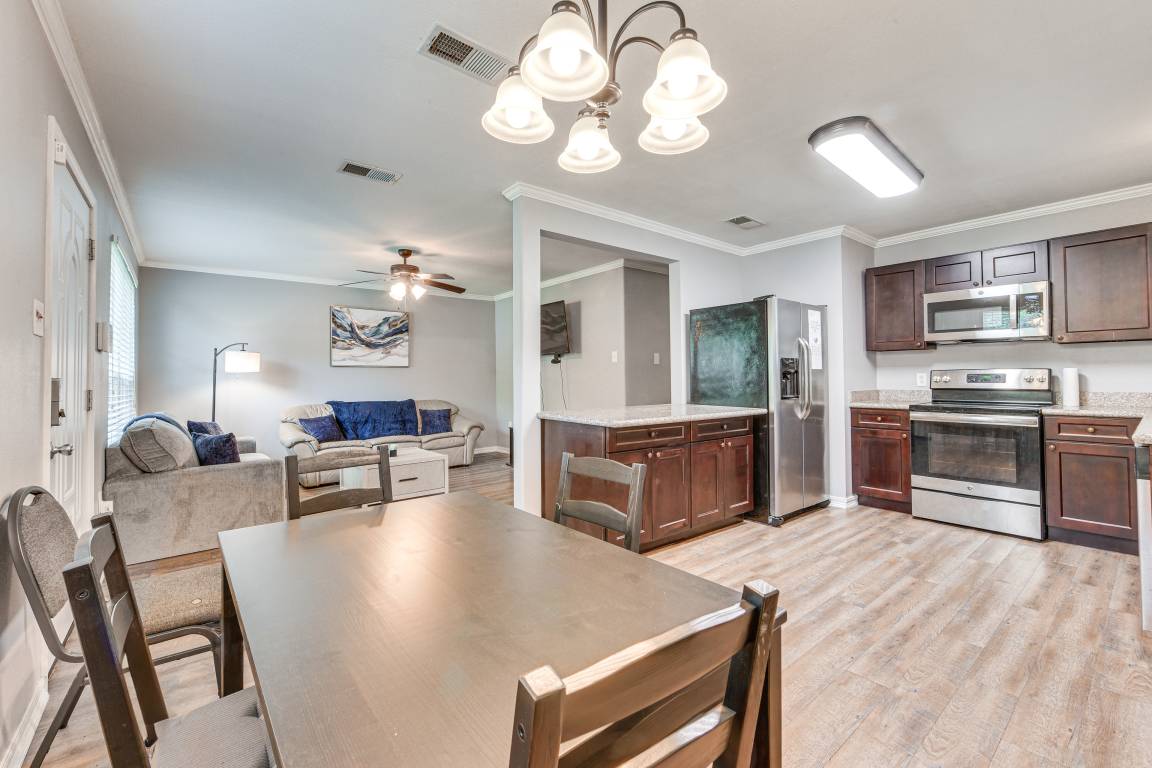 91 M² House ∙ 3 Bedrooms ∙ 6 Guests - Baton Rouge, LA