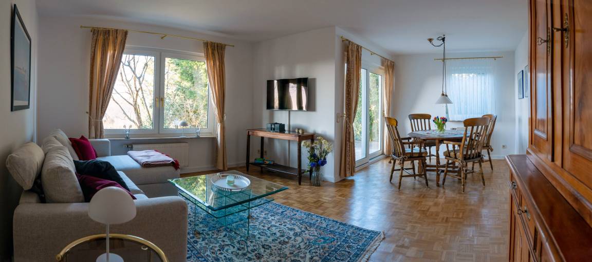 90 M² Ferienwohnung ∙ 2 Schlafzimmer ∙ 4 Gäste - Badenweiler