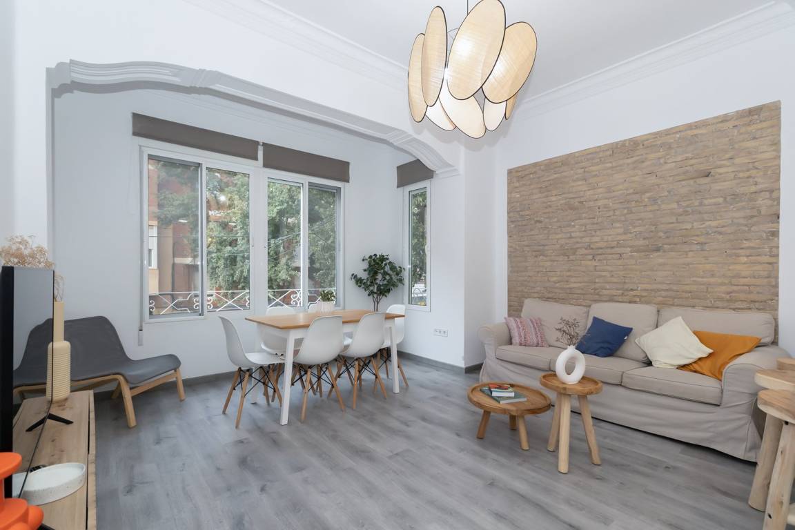 100 M² Apartment ∙ 3 Bedrooms ∙ 6 Guests - Valencia