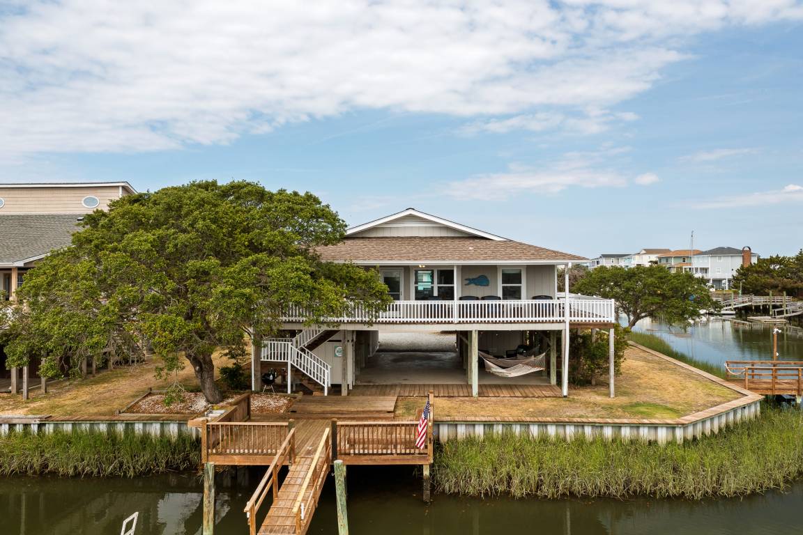 172 M² House ∙ 4 Bedrooms ∙ 10 Guests - Holden Beach, NC