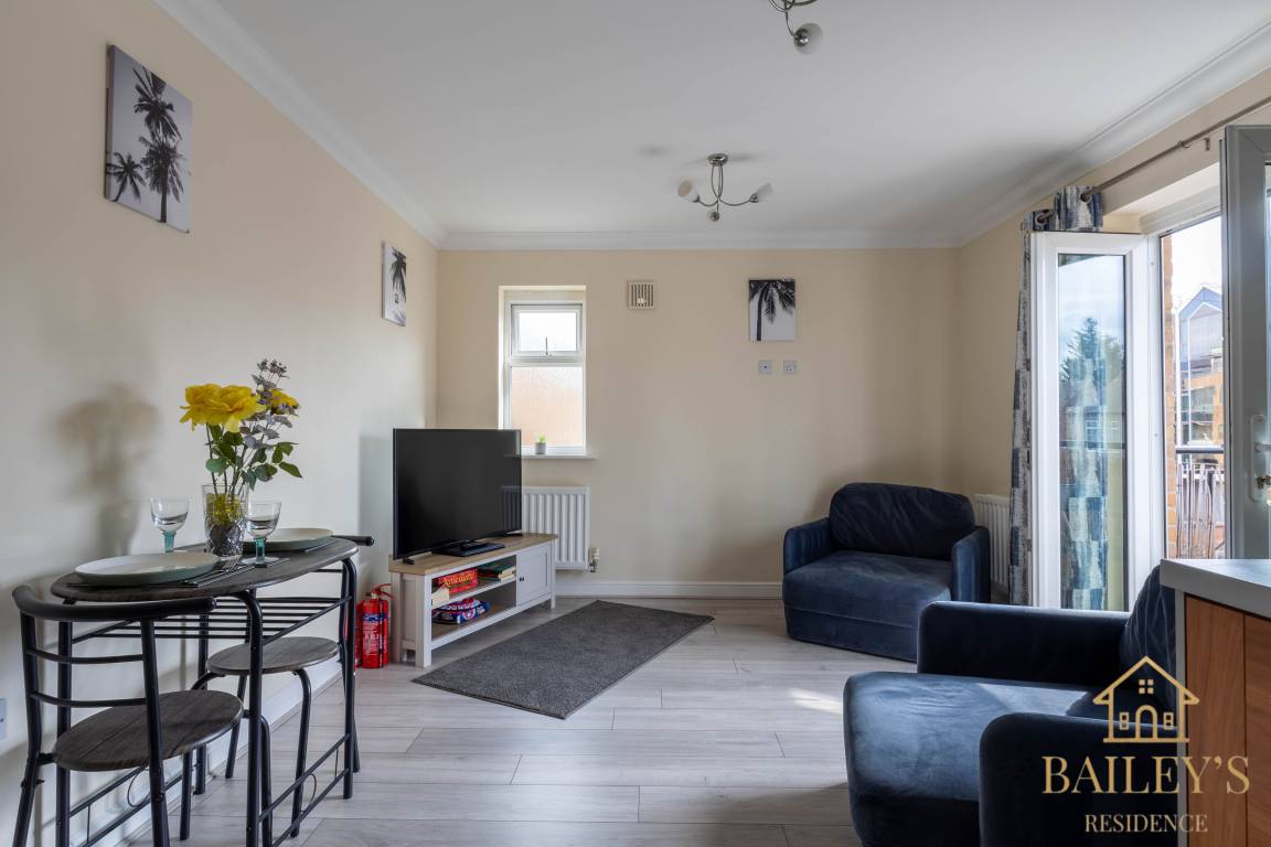 Apartment ∙ 2 Bedrooms ∙ 6 Guests - Surbiton