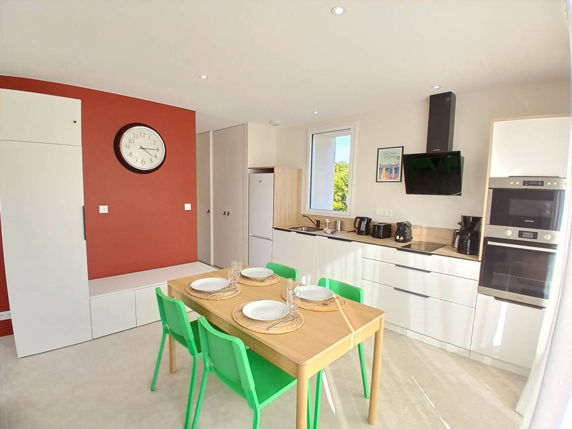 105 M² Maison De Vacances ∙ 4 Chambres ∙ 8 Personnes - La Mothe-Achard