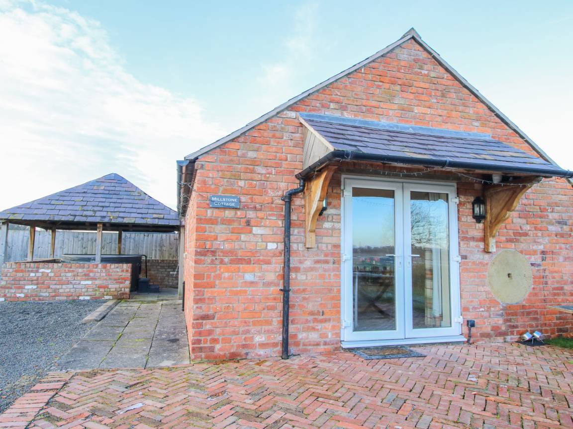 Cottage ∙ 2 Bedrooms ∙ 4 Guests - Shropshire