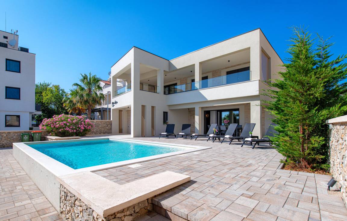 200 M² Ferienhaus ∙ 3 Schlafzimmer ∙ 8 Gäste - Vodice