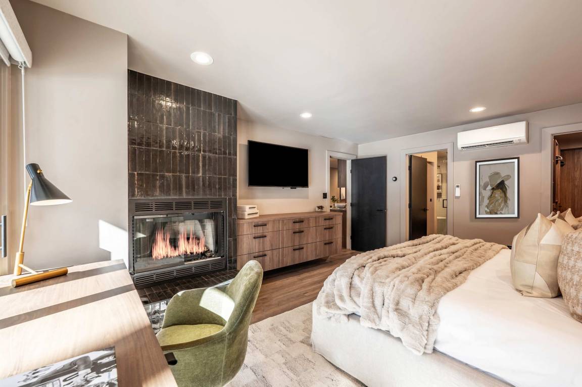 Apartment ∙ 4 Bedrooms ∙ 10 Guests - Aspen, CO