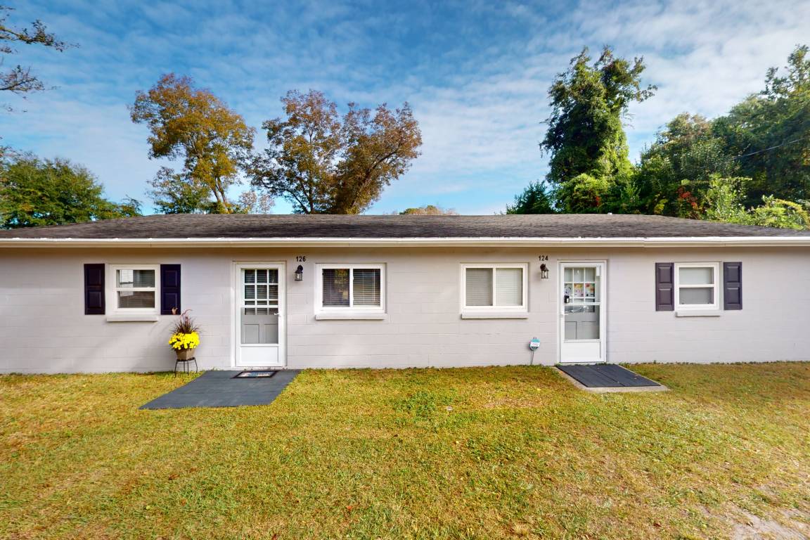 Apartment ∙ 2 Bedrooms ∙ 4 Guests - Wilmington, NC