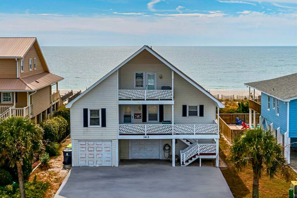 183 M² House ∙ 7 Bedrooms ∙ 16 Guests - Holden Beach, NC