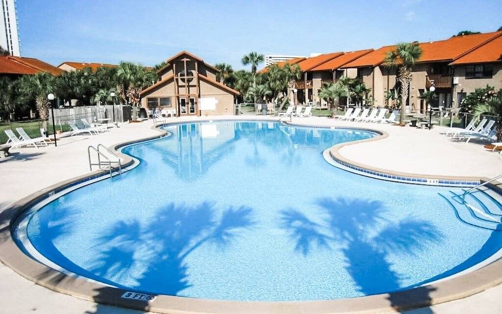 90 M² House ∙ 2 Bedrooms ∙ 6 Guests - Panama City Beach, FL