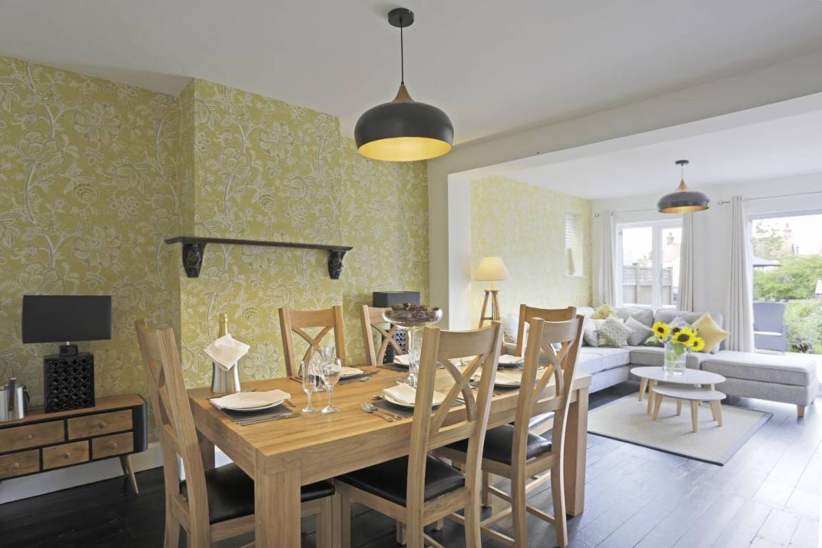 Cottage ∙ 3 Bedrooms ∙ 6 Guests - Southwold