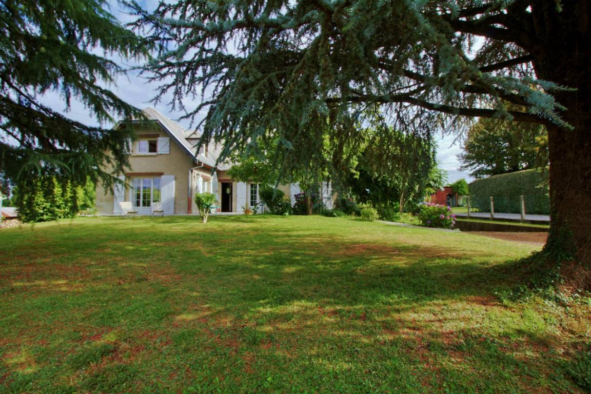 85 M² Mökki ∙ 2 Makuuhuonetta ∙ 4 Vierasta - Lannemezan