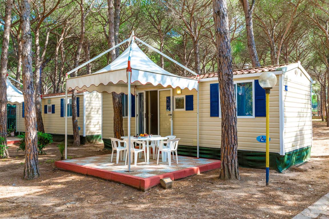 24 M² Caravan ∙ 2 Bedrooms ∙ 6 Guests - Sardinia Island