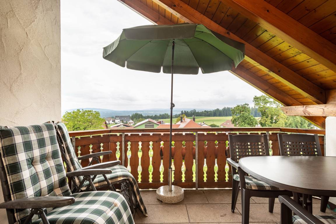 85 M² Apartment ∙ 2 Bedrooms ∙ 4 Guests - Ravensburg