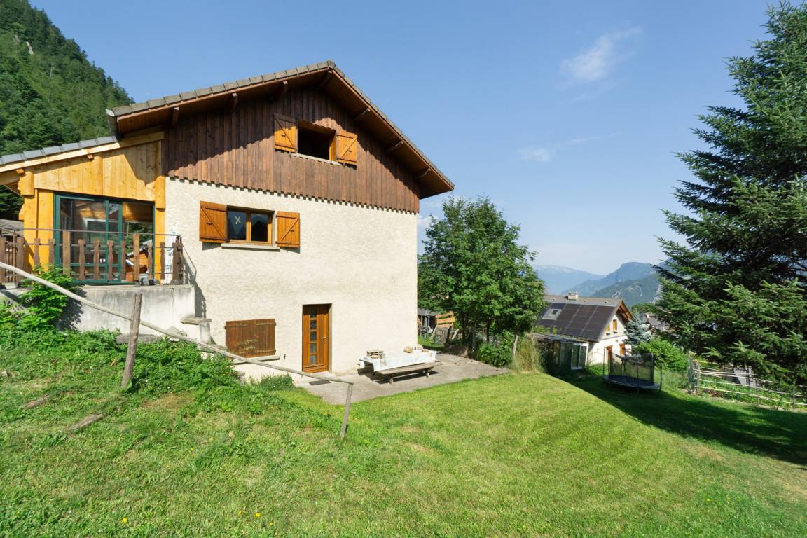 150 M² Chalet ∙ 4 Chambres ∙ 14 Personnes - Savoie
