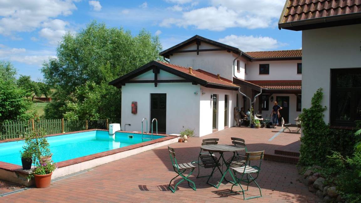 55 M² Ferienwohnung ∙ 2 Schlafzimmer ∙ 4 Gäste - Dargun