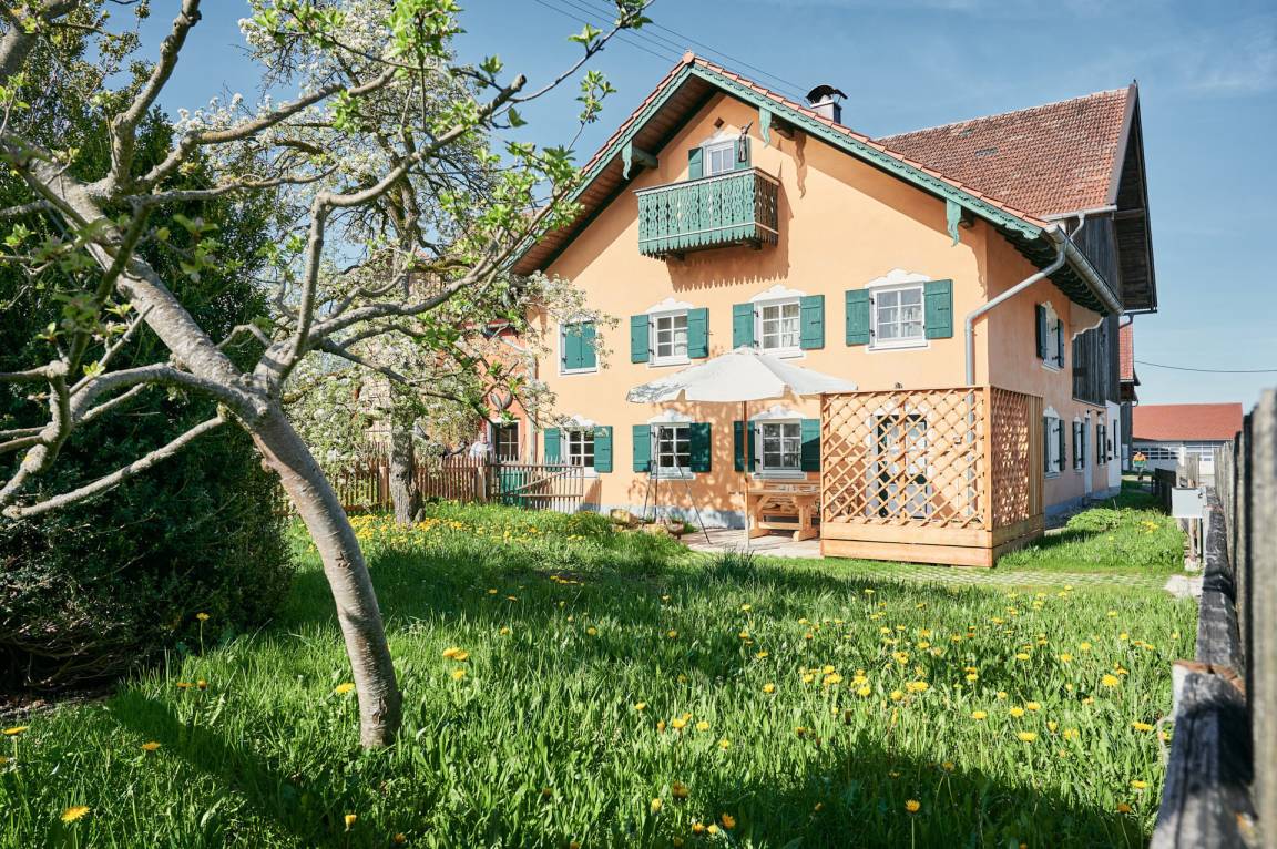 64 M² Ferienwohnung ∙ 1 Schlafzimmer ∙ 3 Gäste - Peiting