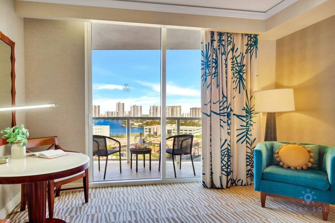 Apartment ∙ 4 Guests - Sunny Isles Beach, FL