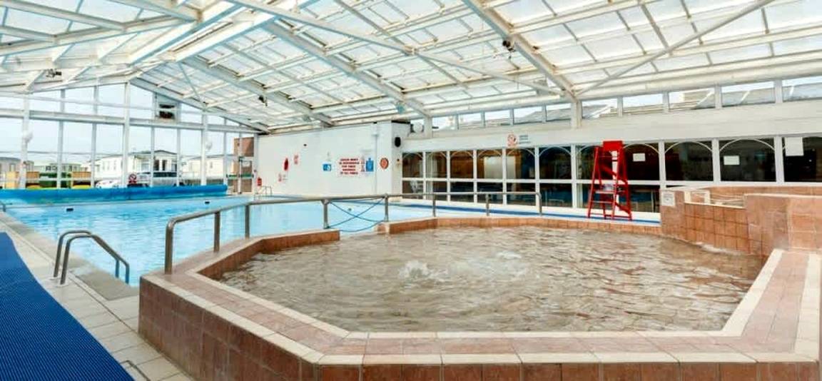 Caravana ∙ 3 Habitaciones ∙ 8 Huéspedes - Lincolnshire