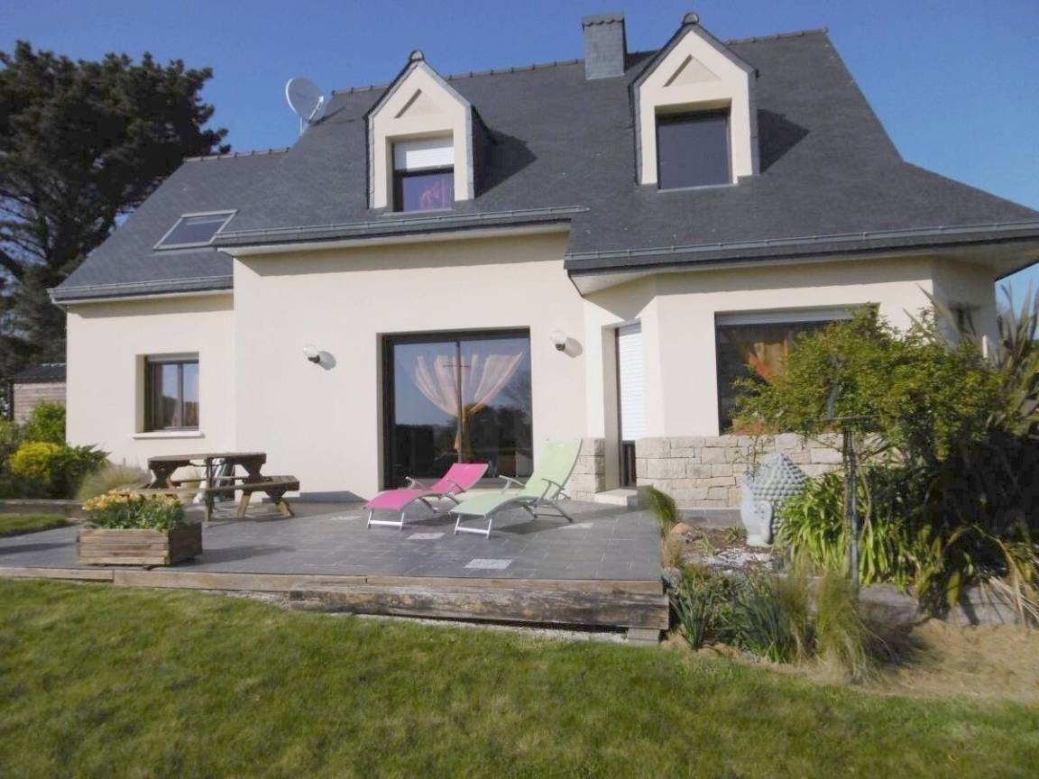 150 M² Villa ∙ 4 Chambres ∙ 9 Personnes - Plougrescant