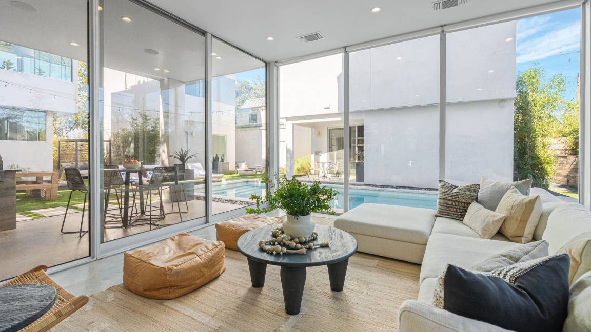 House ∙ 12 Bedrooms ∙ 22 Guests - Austin, TX