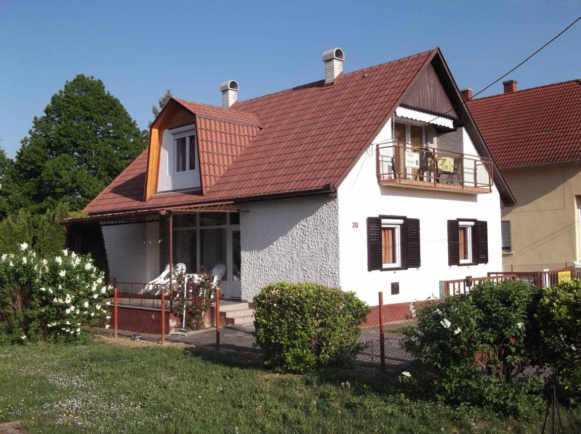 90 M² Appartamento ∙ 4 Camere Da Letto ∙ 8 Ospiti - Zalakaros