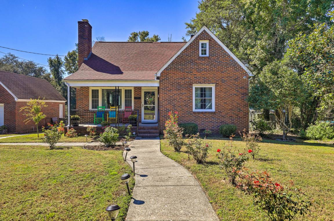 292 M² House ∙ 5 Bedrooms ∙ 10 Guests - Jacksonville, NC