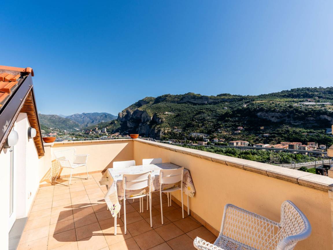 80 M² Ferienhaus ∙ 1 Schlafzimmer ∙ 4 Gäste - Menton
