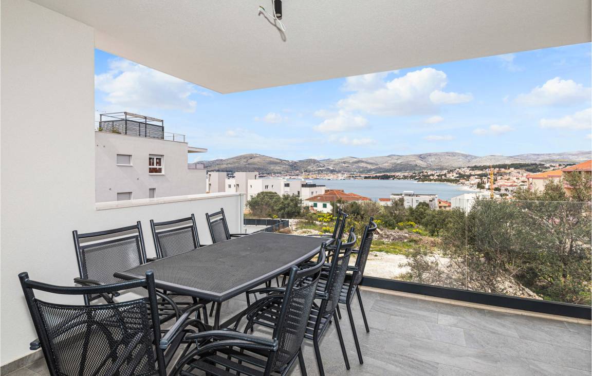 62 M² Apartment ∙ 3 Bedrooms ∙ 4 Guests - Maslinica