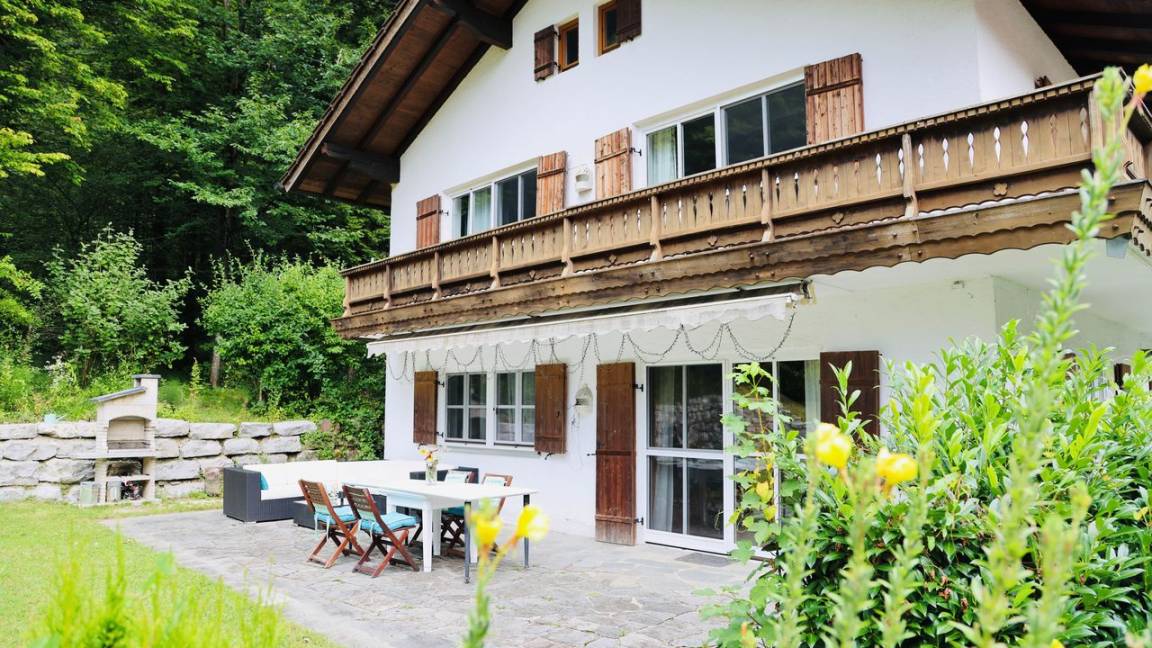 160 M² Ferienhaus ∙ 4 Schlafzimmer ∙ 10 Gäste - Teisendorf