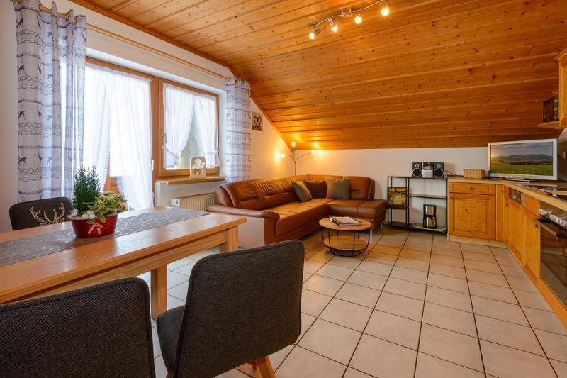 70 M² Ferienwohnung ∙ 2 Schlafzimmer ∙ 4 Gäste - Zwiesel