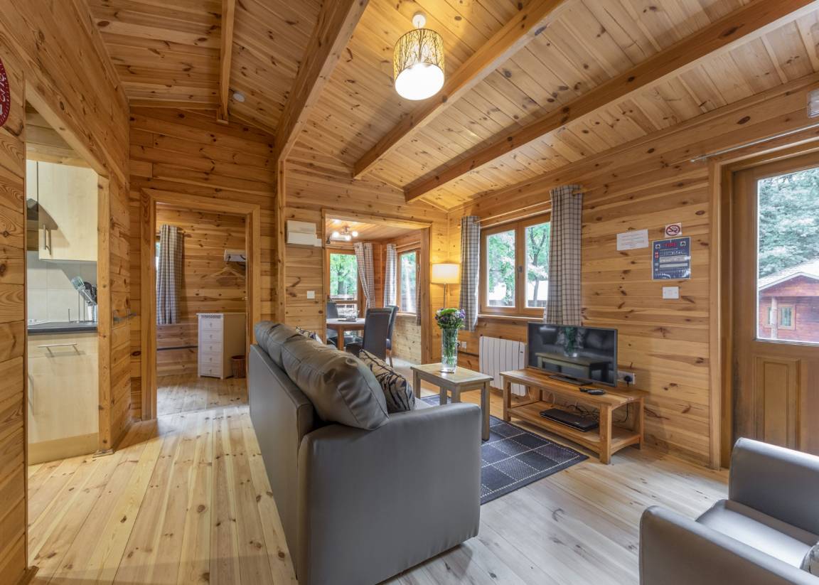 Chalet ∙ 3 Bedrooms ∙ 4 Guests - Shropshire