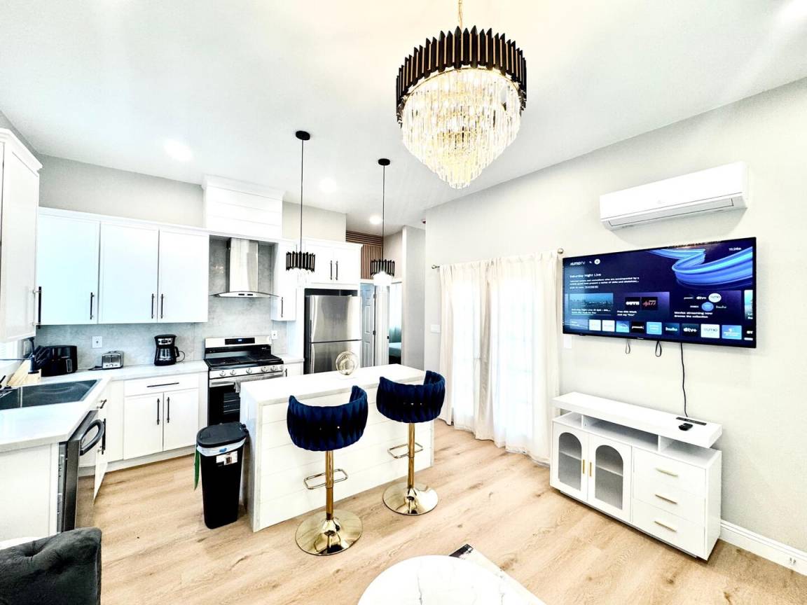 95 M² House ∙ 3 Bedrooms ∙ 8 Guests - Escondido, CA