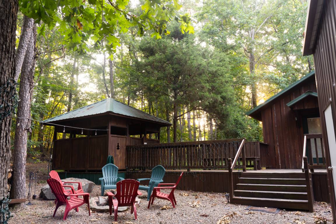 Cabin ∙ 2 Bedrooms ∙ 6 Guests - Broken Bow, OK