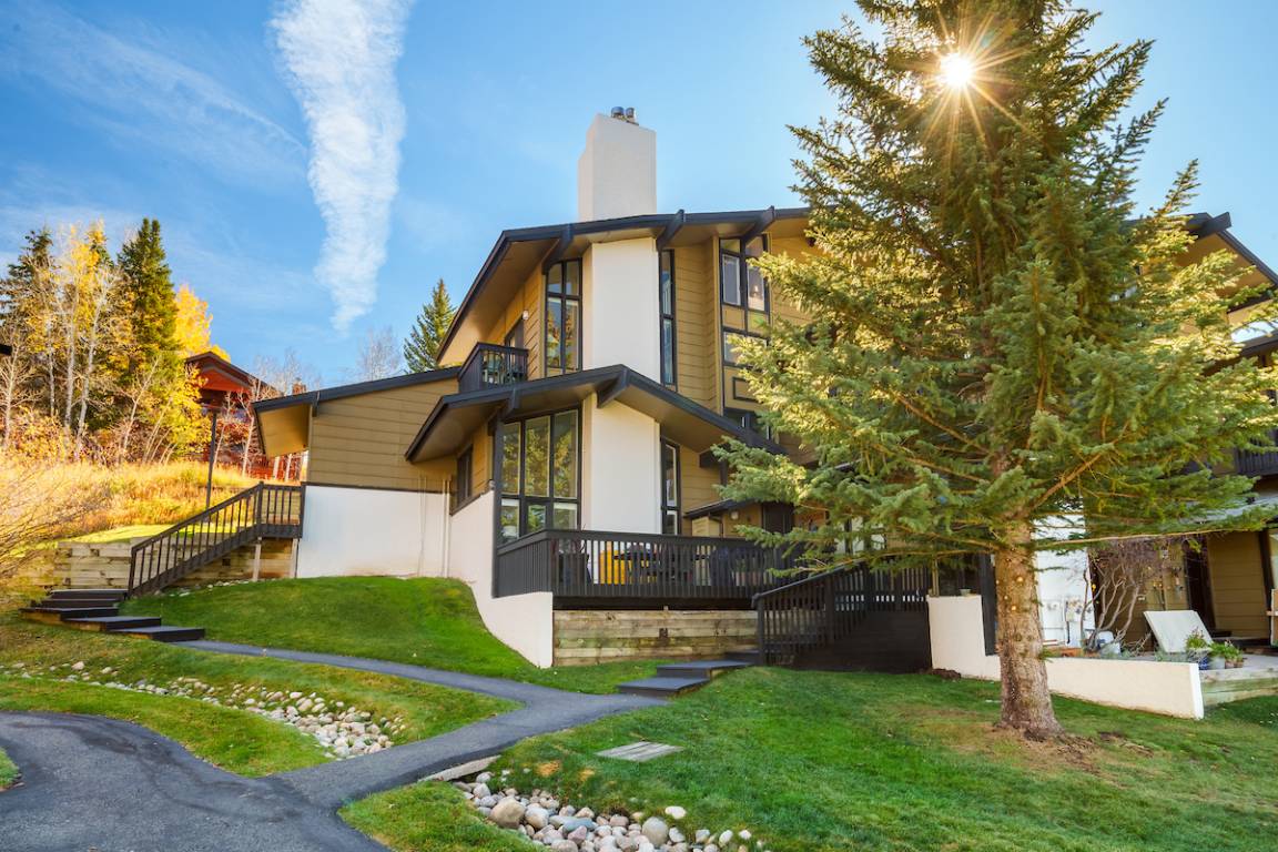 House ∙ 2 Bedrooms ∙ 5 Guests - Steamboat Springs, CO