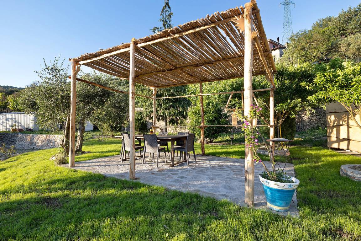 70 M² Appartamento Vacanza ∙ 2 Camere Da Letto ∙ 7 Ospiti - Spotorno