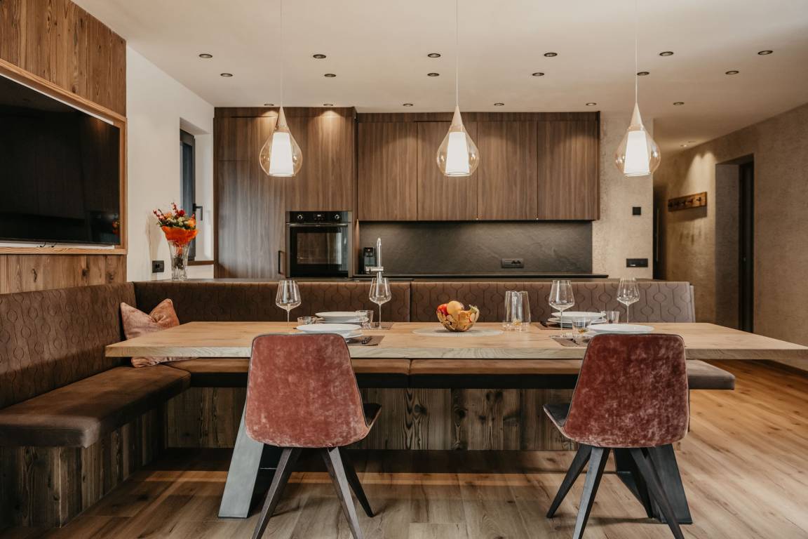 200 M² Apartment ∙ 4 Bedrooms ∙ 11 Guests - Val Gardena